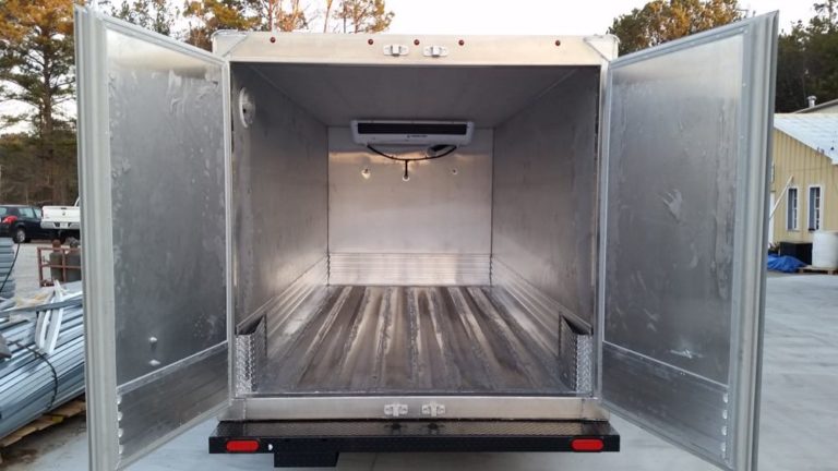 Light Weight Refrigerated - Aluminum (10ft) - Complete Truck Bodies